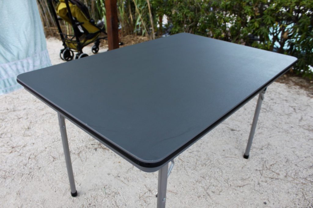 Der optimale Tisch: Isabella Campingtisch Medium 120 x 80 – Kimchi Express